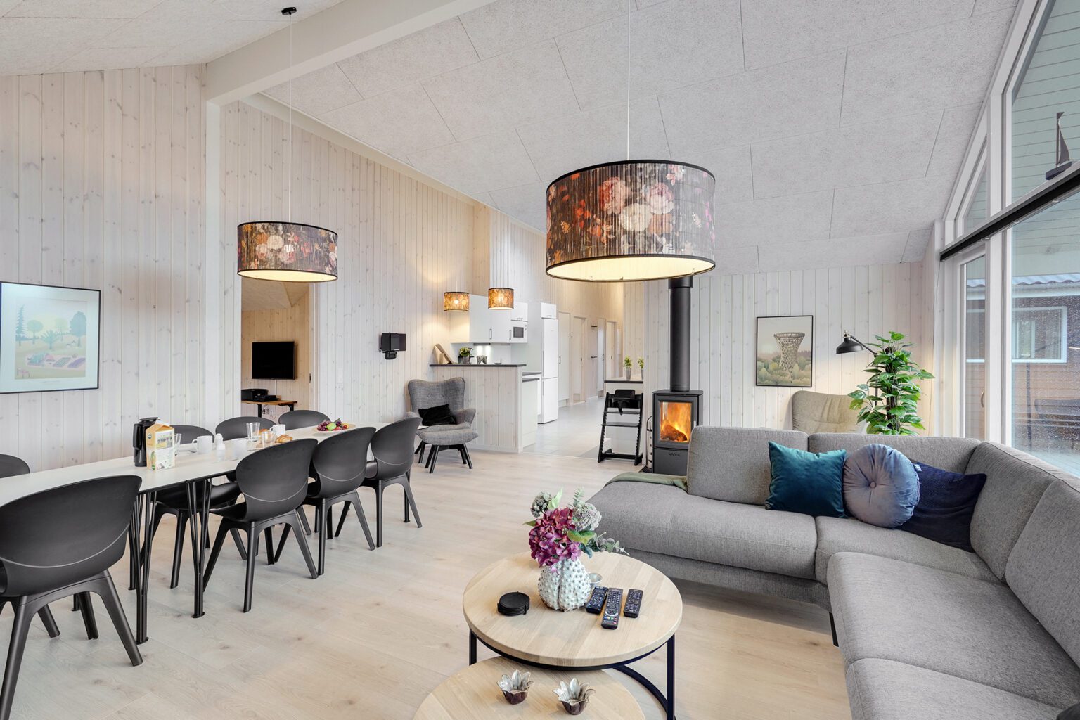 Poolhuse til leje | Book poolhus til ferien hos VillaVilla